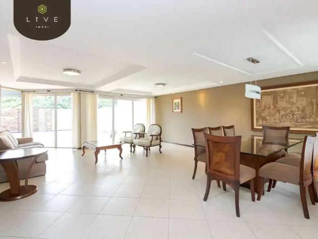 Casa / Sobrado para Venda em Curitiba/PR Bacacheri 4 Quartos