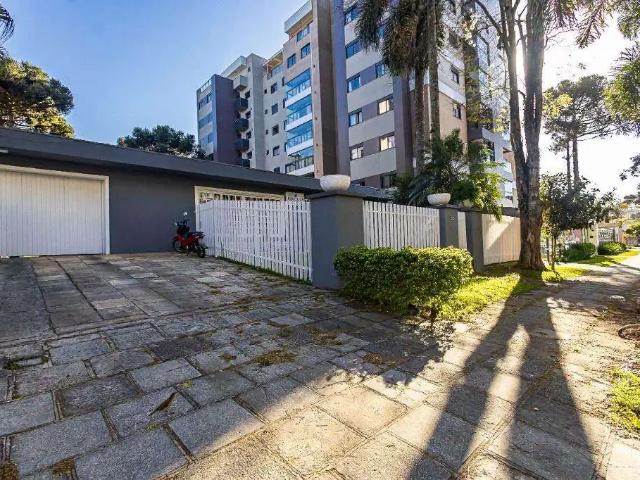 Casa / Sobrado para Venda em Curitiba/PR Bacacheri 4 Quartos
