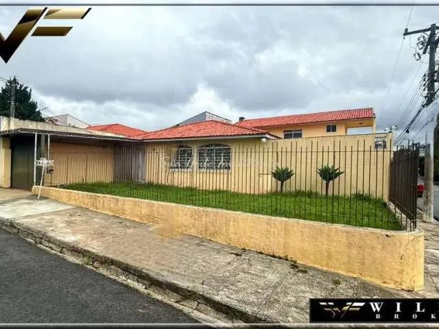 Casa / Sobrado para Venda em Curitiba/PR Bacacheri 5 Quartos