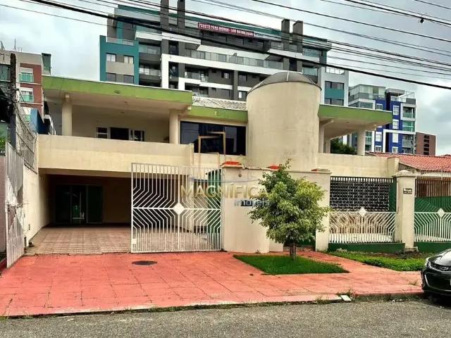Casa / Sobrado para Venda em Curitiba/PR Bacacheri 7 Quartos