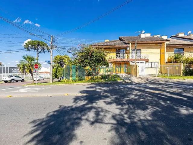 Casa / Sobrado para Venda em Curitiba/PR Bacacheri 3 Quartos