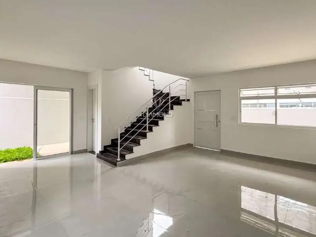 Casa / Sobrado para Venda em Curitiba/PR Bairro Alto 3 Quartos