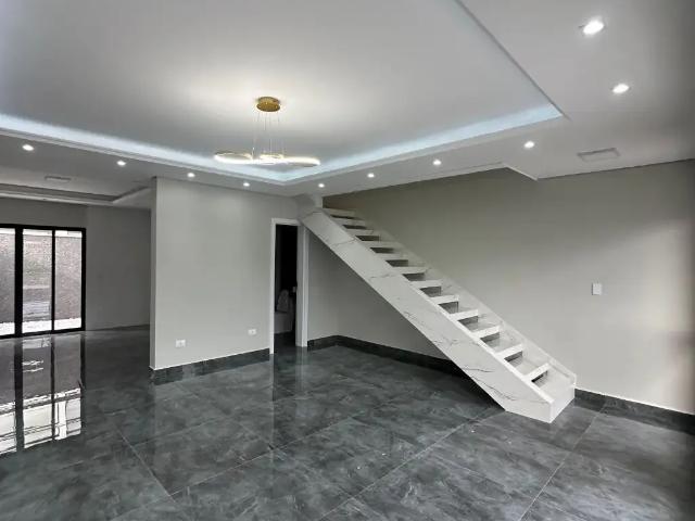 Casa / Sobrado para Venda em Curitiba/PR Barreirinha 3 Quartos