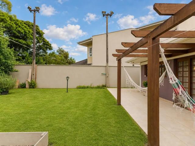 Casa / Sobrado para Venda em Curitiba/PR Barreirinha 4 Quartos