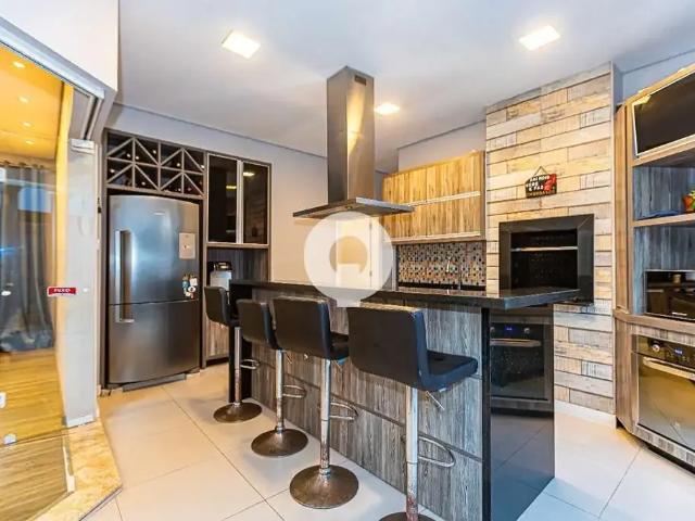 Casa / Sobrado para Venda em Curitiba/PR Barreirinha 4 Quartos