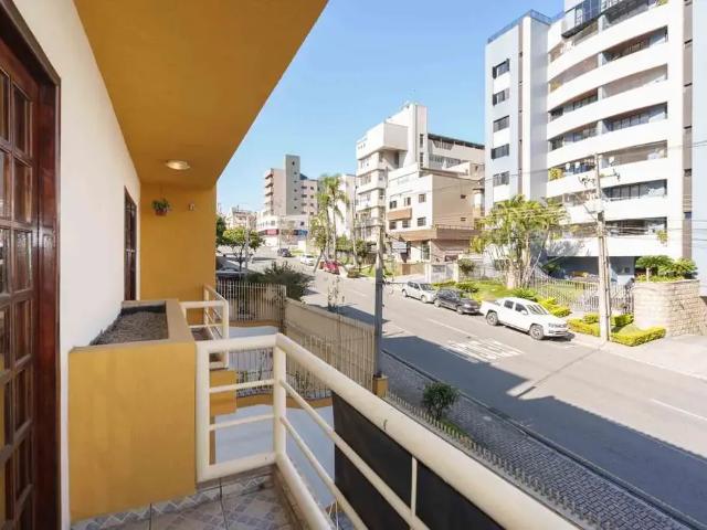 Casa / Sobrado para Venda em Curitiba/PR Bigorrilho 4 Quartos