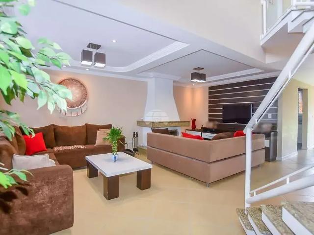 Casa / Sobrado para Venda em Curitiba/PR Boa Vista 5 Quartos