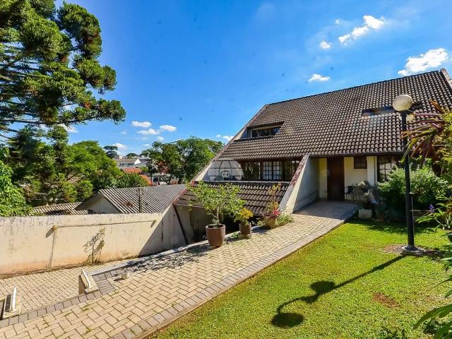 Casa / Sobrado para Venda em Curitiba/PR Bom Retiro 3 Quartos