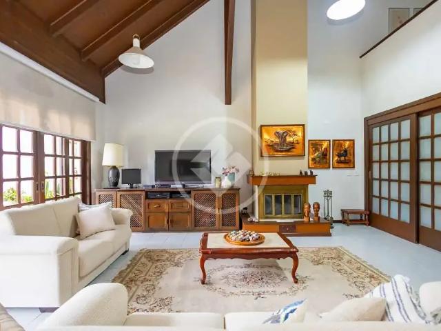 Casa / Sobrado para Venda em Curitiba/PR Bom Retiro 4 Quartos