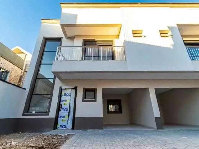 Casa / Sobrado para Venda em Curitiba/PR Boqueirão 4 Quartos