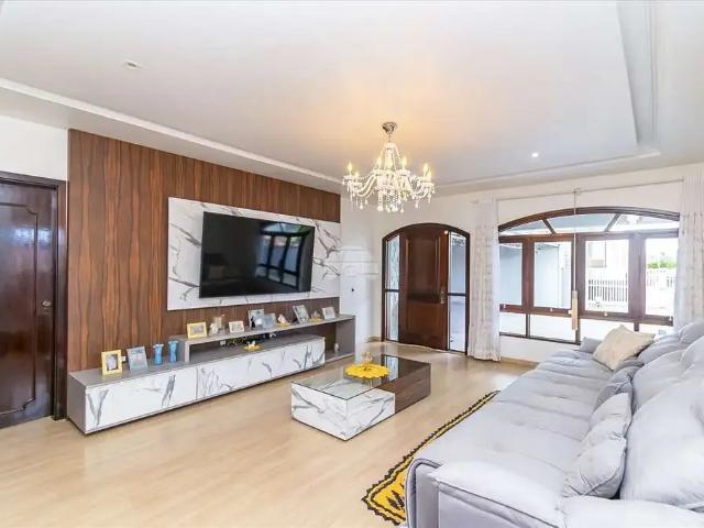 Casa / Sobrado para Venda em Curitiba/PR Boqueirão 7 Quartos