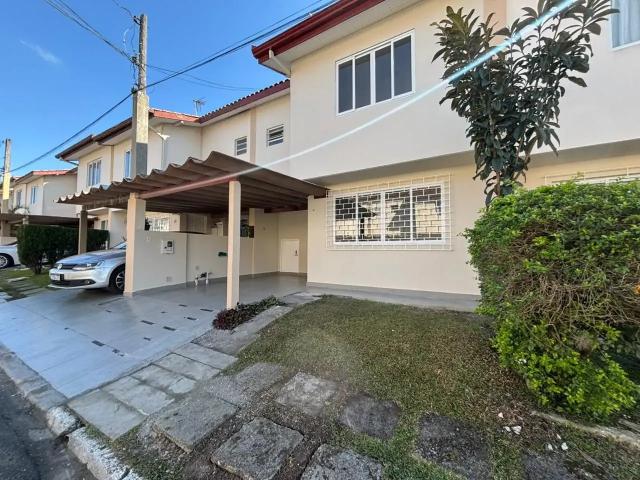 Casa / Sobrado para Venda em Curitiba/PR Boqueirão 2 Quartos