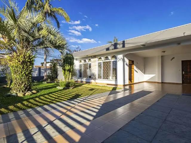 Casa / Sobrado para Venda em Curitiba/PR Boqueirão 3 Quartos