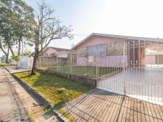 Casa / Sobrado para Venda em Curitiba/PR Boqueirão 3 Quartos