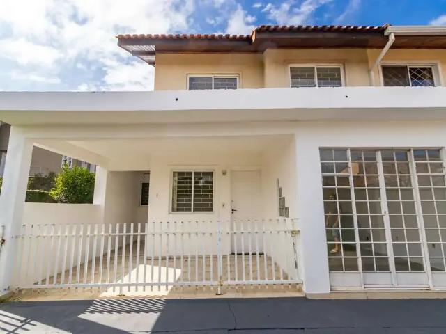 Casa / Sobrado para Venda em Curitiba/PR Boqueirão 3 Quartos
