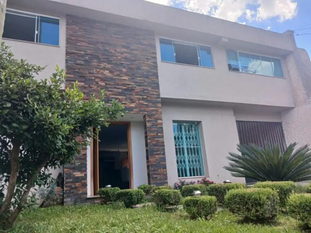 Casa / Sobrado para Venda em Curitiba/PR Cabral 6 Quartos