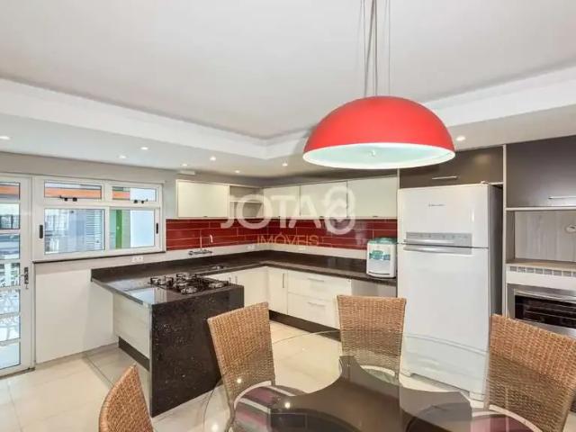 Casa / Sobrado para Venda em Curitiba/PR Cabral 3 Quartos
