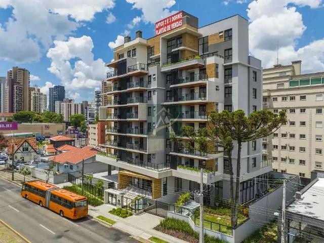 Casa / Sobrado para Venda em Curitiba/PR Cabral 3 Quartos
