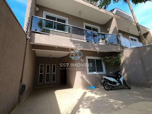 Casa / Sobrado para Venda em Curitiba/PR Cajuru 4 Quartos