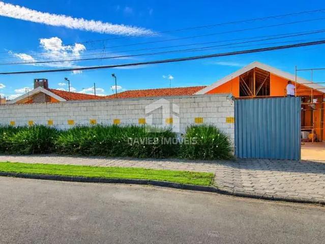 Casa / Sobrado para Venda em Curitiba/PR Cajuru 5 Quartos