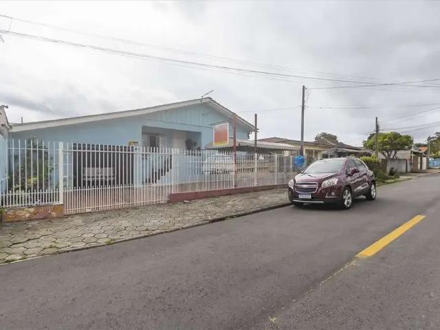 Casa / Sobrado para Venda em Curitiba/PR Cajuru 3 Quartos