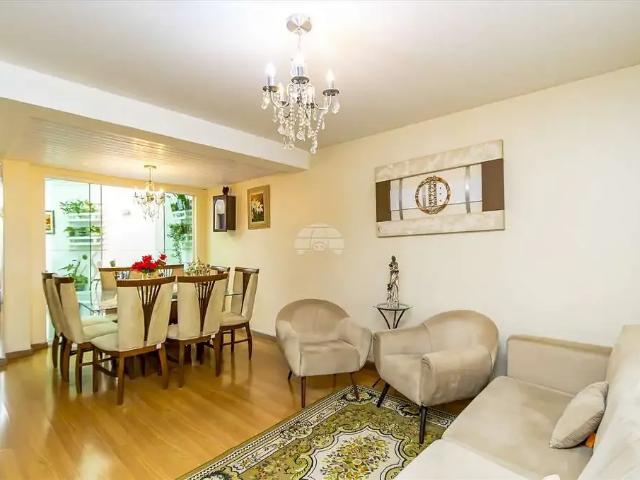 Casa / Sobrado para Venda em Curitiba/PR Cajuru 3 Quartos