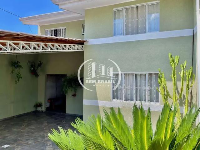 Casa / Sobrado para Venda em Curitiba/PR Cajuru 3 Quartos