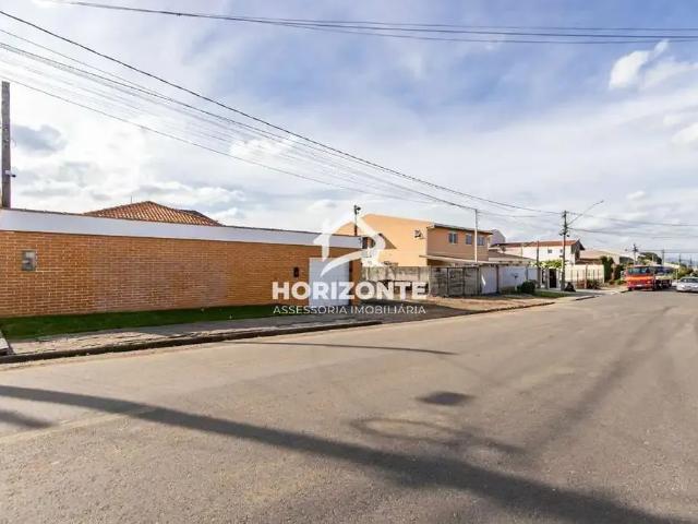 Casa / Sobrado para Venda em Curitiba/PR Cajuru 3 Quartos