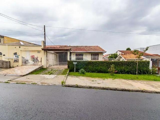 Casa / Sobrado para Venda em Curitiba/PR Cajuru 3 Quartos
