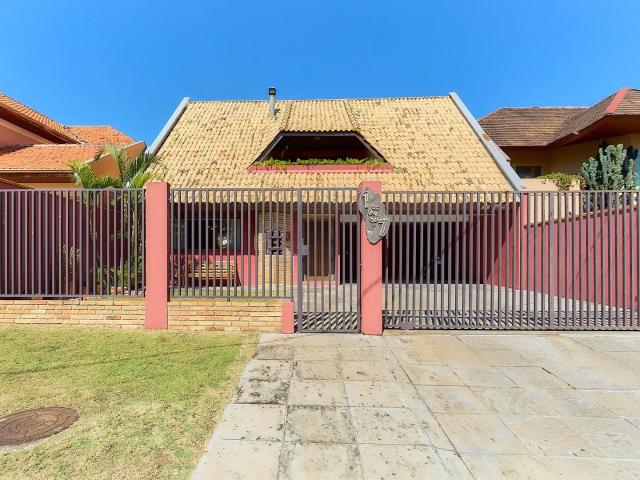 Casa / Sobrado para Venda em Curitiba/PR Campina do Siqueira 3 Quartos