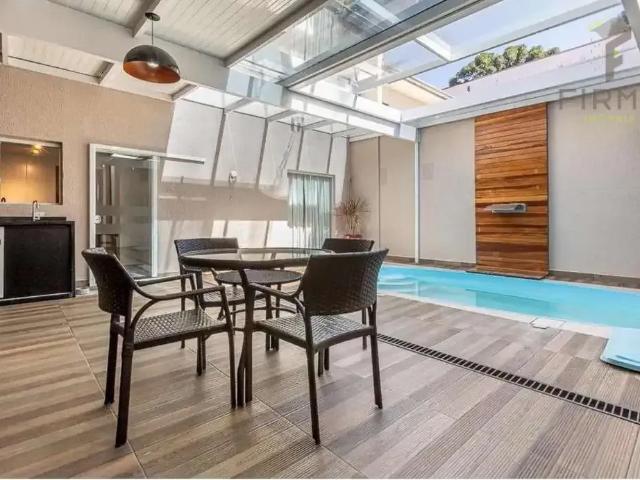 Casa / Sobrado para Venda em Curitiba/PR Campo Comprido 3 Quartos