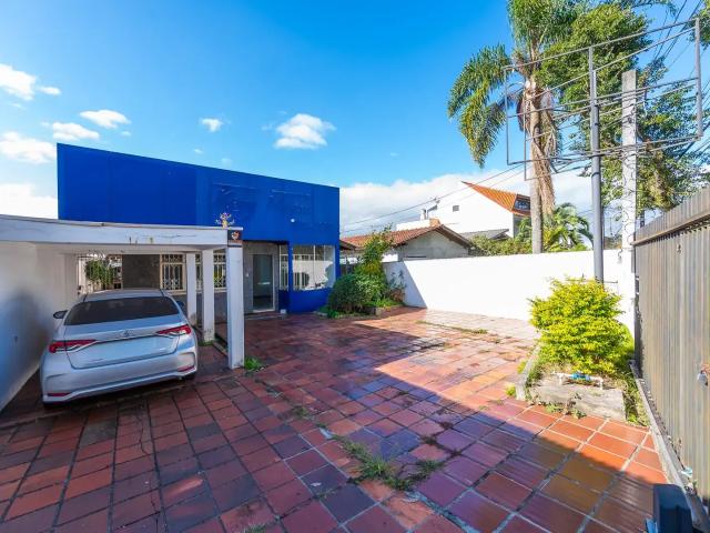 Casa / Sobrado para Venda em Curitiba/PR Capão da Imbuia 4 Quartos