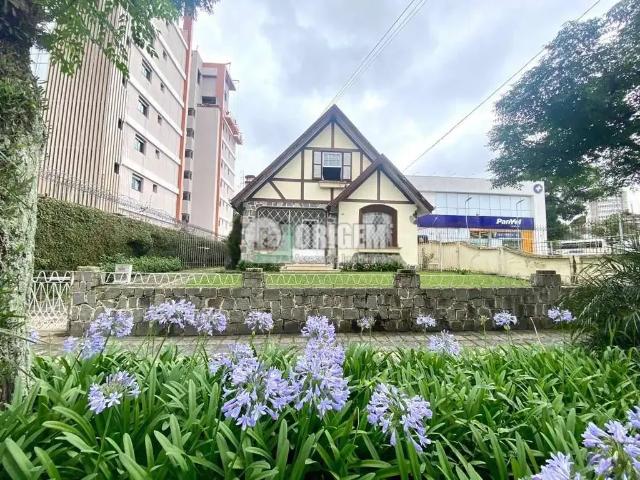 Casa / Sobrado para Venda em Curitiba/PR Centro 4 Quartos