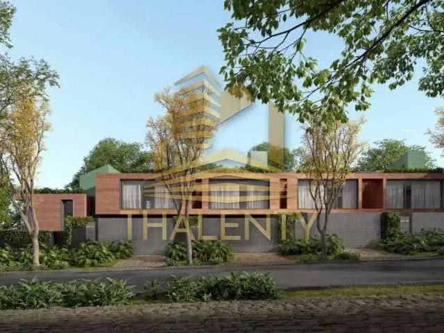 Casa / Sobrado para Venda em Curitiba/PR Centro Cívico 3 Quartos