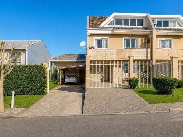 Casa / Sobrado para Venda em Curitiba/PR Fanny 3 Quartos