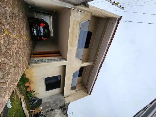 Casa / Sobrado para Venda em Curitiba/PR Fazendinha 4 Quartos