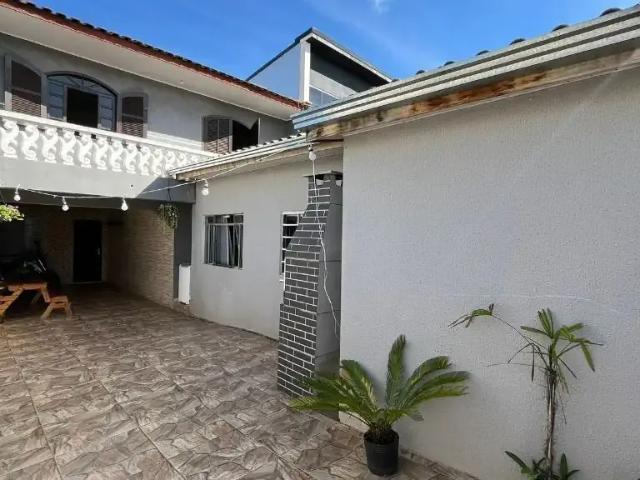 Casa / Sobrado para Venda em Curitiba/PR Fazendinha 5 Quartos