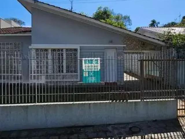 Casa / Sobrado para Venda em Curitiba/PR Guabirotuba 3 Quartos