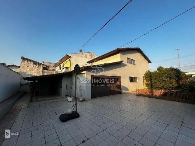 Casa / Sobrado para Venda em Curitiba/PR Guabirotuba 3 Quartos