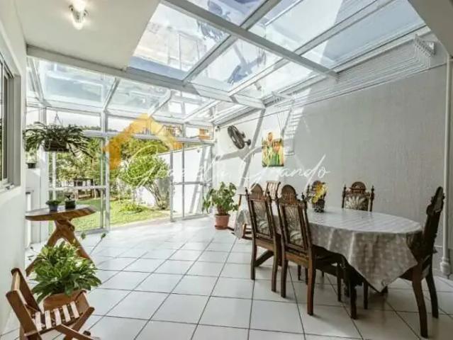 Casa / Sobrado para Venda em Curitiba/PR Guaíra 3 Quartos