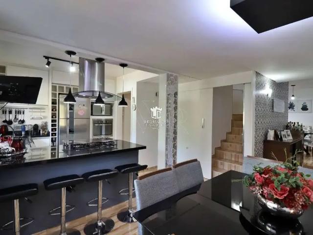 Casa / Sobrado para Venda em Curitiba/PR Hugo Lange 3 Quartos