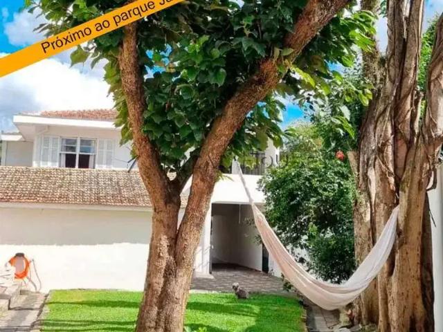 Casa / Sobrado para Venda em Curitiba/PR Jardim Botânico 4 Quartos
