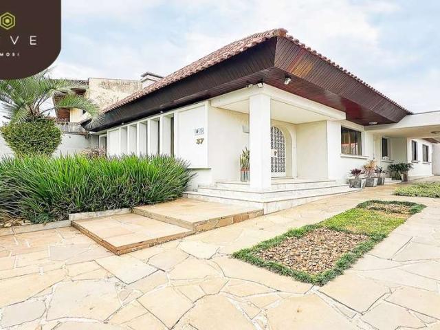 Casa / Sobrado para Venda em Curitiba/PR Jardim Botânico 3 Quartos
