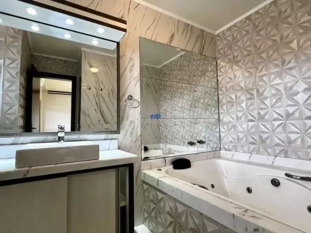 Casa / Sobrado para Venda em Curitiba/PR Jardim das Américas 6 Quartos