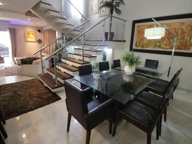 Casa / Sobrado para Venda em Curitiba/PR Lindóia 4 Quartos
