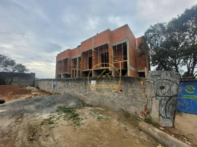 Casa / Sobrado para Venda em Curitiba/PR Pinheirinho 3 Quartos