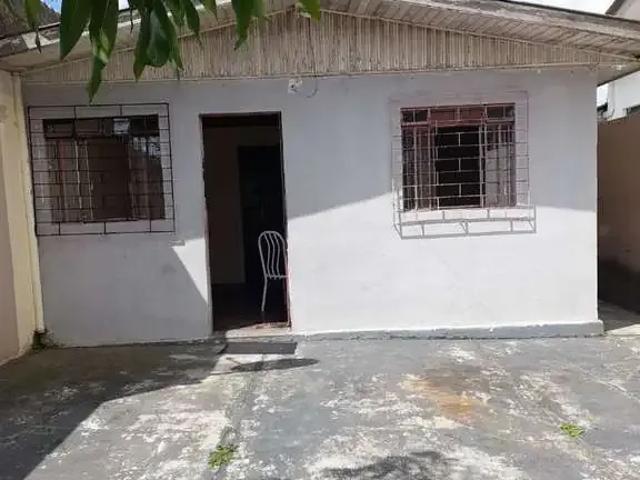 Casa / Sobrado para Venda em Curitiba/PR Pinheirinho 3 Quartos