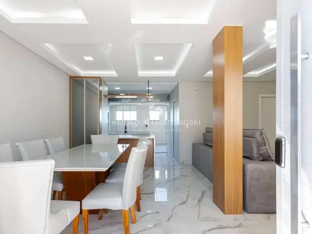 Casa / Sobrado para Venda em Curitiba/PR Pinheirinho 3 Quartos