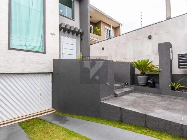 Casa / Sobrado para Venda em Curitiba/PR Pinheirinho 4 Quartos