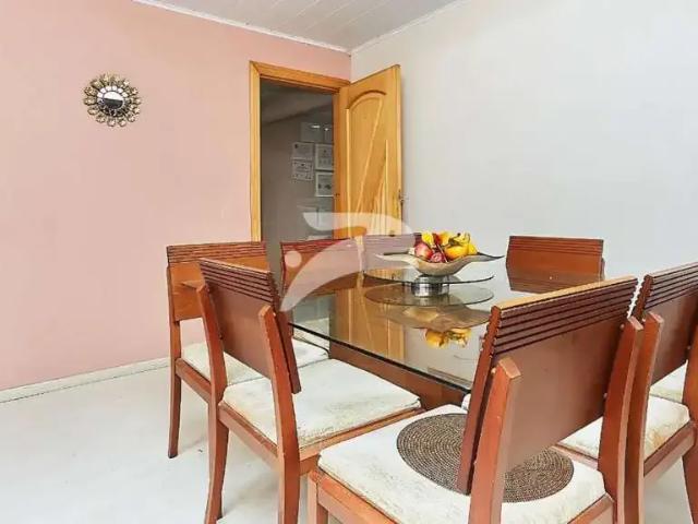 Casa / Sobrado para Venda em Curitiba/PR Pinheirinho 4 Quartos